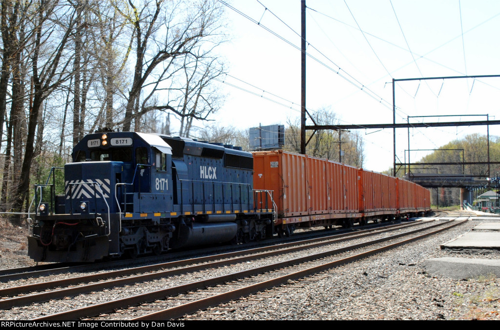 Round two with HLCX 8171 as it leads Q706-07!